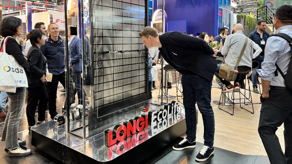 Longi announces plans for solar panel factory in Indonesia ...